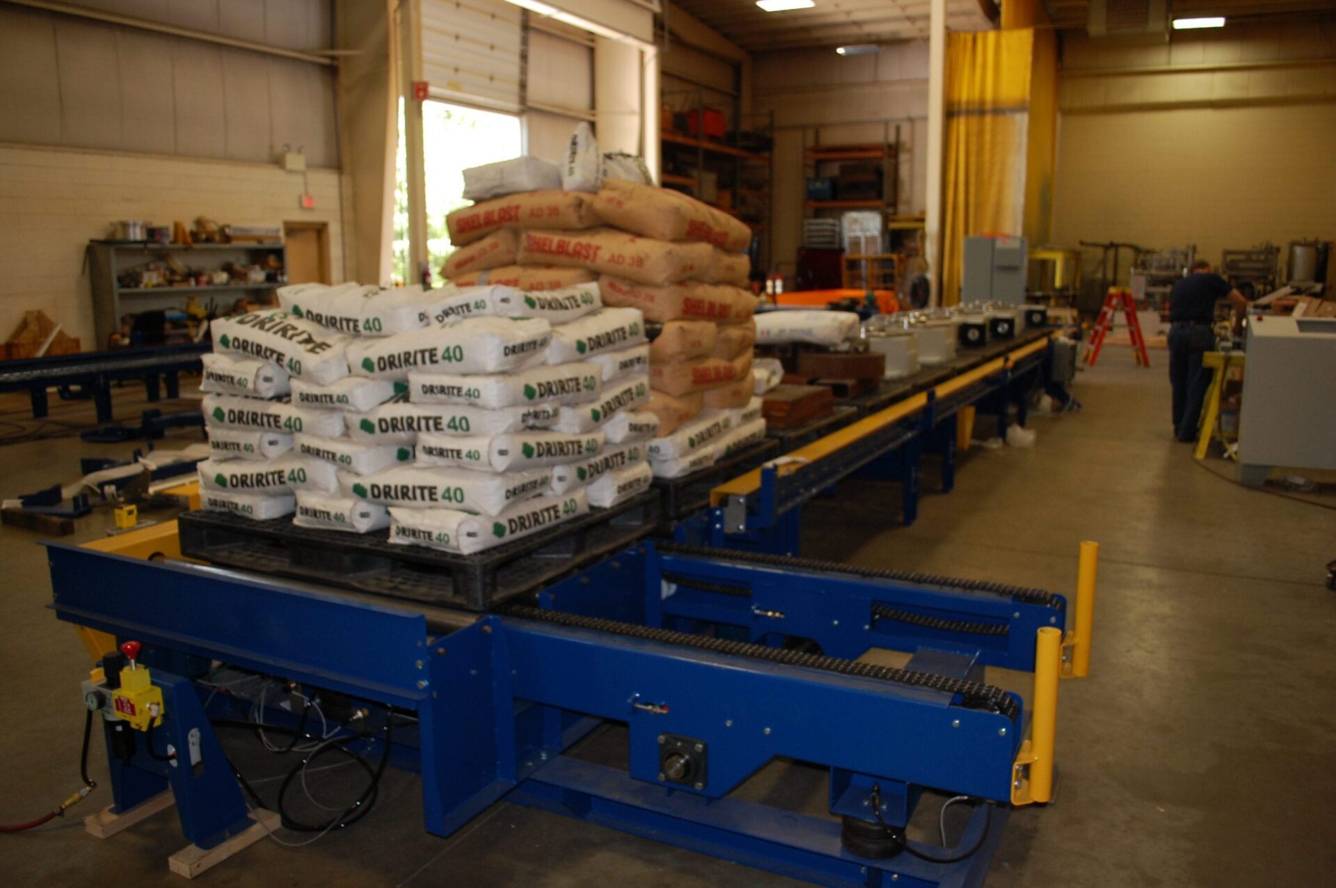 Heavy Duty Conveyor System - CHL Systems Inc